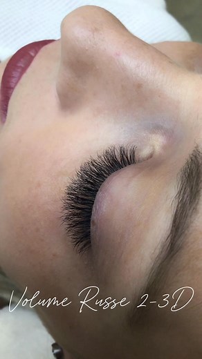 ✨ Sublimez votre regard avec la douceur du Volume Russe 2-3D ✨ Un effet fourni et naturel, sans “paquets” tout faits. Chez nous, chaque bouquet est créé à la main, à partir de cils en soie ultra-légers, pour un résultat aérien, harmonieux et confortable 💫 👉🏻rdv : centre-exo.booksy.com/a/ Centre Exo - Maquillage Permanent - Extension de cils - Manucure - Epilation Définitive 256 rue Jean Jaurès, 83000 Toulon www.exo-laser.com #extensiondecils #volumerusse #volumerusse3D #cilsnaturels #regardsu