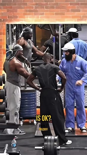 Janitor Humbles Bodybuilder 😲 #shorts #anatoly