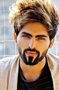 Jubin Shah Height, Age, Girlfriend, Wife, Family, Biography & More » StarsUnfolded