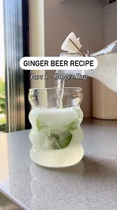 GINGER BEER RECIPE 🫚🍹 Part 1 – Ginger Bug This is the first step to make your own refreshing, super gut-healthy and delish summer drink — Ginger Beer! You will loooove it 🫶🏻 So what is the Ginger Bug exactly? Think about it as your sourdough starter but for the ginger beer. The ginger bug is your sourdough starter, and the ginger beer is your sourdough bread. It serves as a starter culture to ferment homemade sodas and other beverages, adding natural carbonation and a probiotic boost. Save t