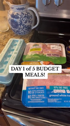 At Home Cook 👩‍🍳🏡 on Instagram: "More budget meals coming in a couple days! But today I’m throwing it back to my very first budget meal I ever shared over 2 years ago. What started as a series has turned into what my page is now all about. It has been so fulfilling sharing with you all and hearing that you have reduced your grocery bills! ❤️ #budgetmeals #mealplanning #easydinners"