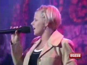 Robyn - Show Me Love (Live)