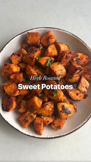 Kausar Raja on Instagram: "Herb Roasted Sweet Potatoes 🍠 Recipe: - 3 medium sweet potatoes - 1 tsp garlic granules - 1 tsp salt - 1/2 tsp red chilli powder - 1 tsp red pepper flakes - Fresh chopped parsley, chives and 1 sprig rosemary - 3 Tbsp olive oil - Juice of 1/2 a lemon - Chopped parsley to garnish Baked in a preheated oven at 180 C for 30 mins mixing half way to ensure all sides get browned. Keep in for an extra 5 mins to make them extra crispy like mine. #sweetpotato #potato #sweetpotat