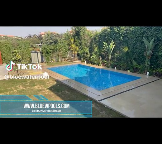 Luxury Overflow Swimming Pool and Marble Hardscape