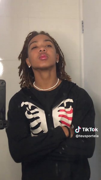 Mastering Locs: Your Ultimate Guide to Locs Journey