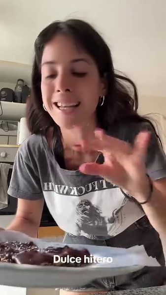 911K views · 5.7K reactions | El snack saludable de Cande Molfese para tomar el té: "Esto es amor del bueno" La actriz compartió una receta rápida para hacer un sofisticado bocadillo para la merienda. #Espectáculos | Ciudad Magazine | Facebook