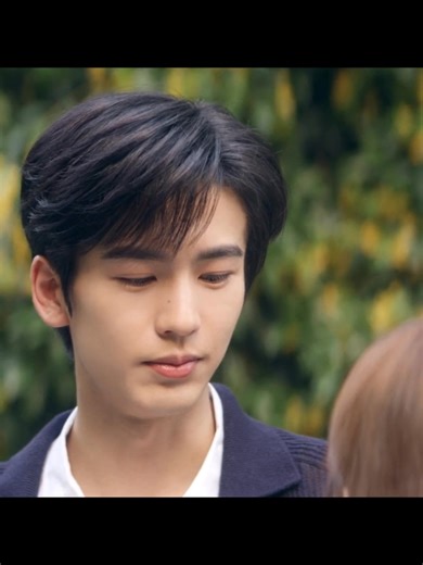 1M views · 26K reactions | Kissing in the car! 在汽车里亲吻！ Drama：爱你 珞Welcome to click and watch #爱你 #TheBestThing | C-drama guide | Facebook