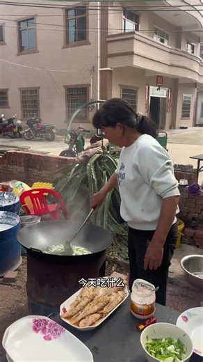 Plastering an entire wall every day#Decoration of a roughcast house#Exterior wall