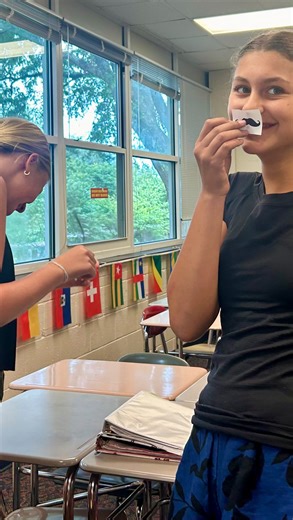 7th grader French students doing a milling activity & practicing formal/ informal language and 8th graders competing with vocab knowledge from last year! @oberlinmiddlepta @wcpssworld @wcpssmagnets | Oberlin Magnet Middle School