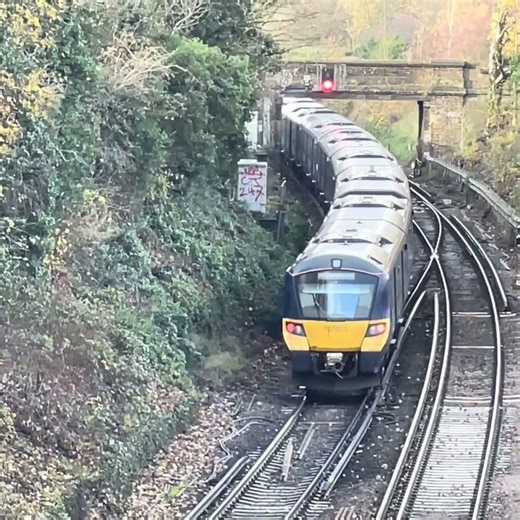 Class 707 Train Southeastern