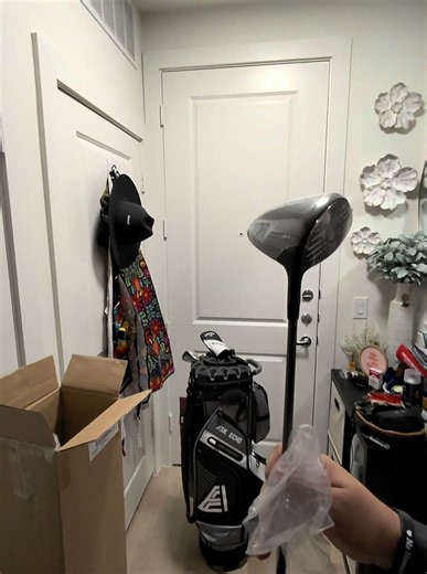 Check out my new Callaway Edge golf set 😎 🏌️‍♂️ #golf #newbie #golfer