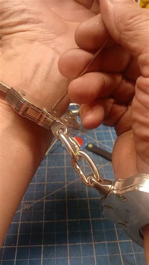 Day 8 - January Challenges - Bobby Pin Day