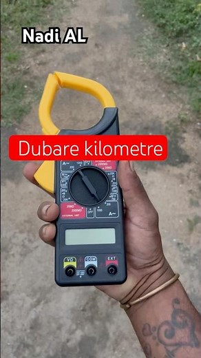 DT266 Digital clamp multimeter for measuring AC and DC voltage, AC current and resistance