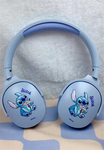 Carry Disney magic every day! 🌞🏰 #DisneyMagic #Stitch #LiloAndStitch #headphones #tiktokmademebuyit #Unboxing #GiftIdea #DisneyFans #DisneyStyle #blue #ForYou #fyp