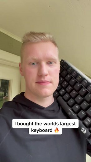 Discovering the World's Largest Keyboard for PC Enthusiasts