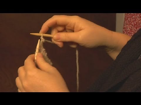 How to Bind Off a Scarf in Knitting : Knitting a Scarf