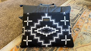 Watch HONEST Review of Pendleton Outdoor Packable Blanket on Amazon Live