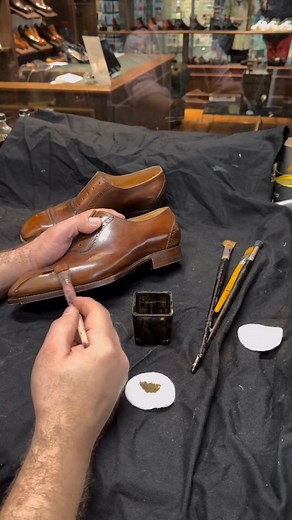 188K views · 5K reactions | Timeless Elegance!! Rate these Classic Oxford Formal Shoes ( 1 to 10 ) #shoes #fashion #shopnow #mensfashion #menstyle #menswear #style | hollo_men | Facebook