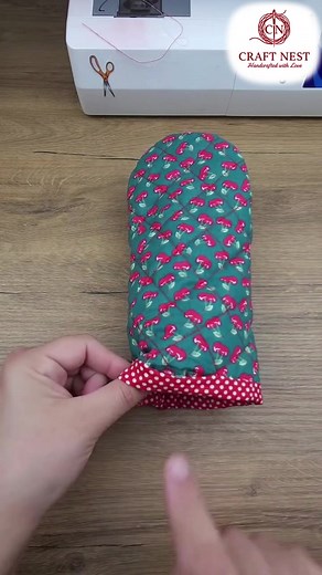 111K views · 1.4K reactions | Easy DIY Oven Mitt – Step by Step Sewing Tutorial | Craft Nest | Facebook