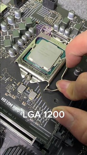 LGA 1200 vs LGA 1155 CPU installation #shorts