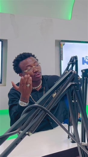 Il se prête : Gallagher fait le Top 3 des créateurs de contenu du Kivu. À travers ce classement, Alvin Gallagher souligne une chose essentielle : le Kivu regorge de talents, et la création de contenu est aujourd’hui un véritable levier d’influence, d’expression et d’opportunités pour la jeunesse. #AlvinGallagher #Top3Createurs #CreateursDuKivu #KivuDigital #InfluenceKivu