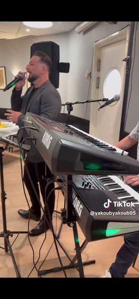 أغانٍ سريانية مبهجة في حفلات الزفاف