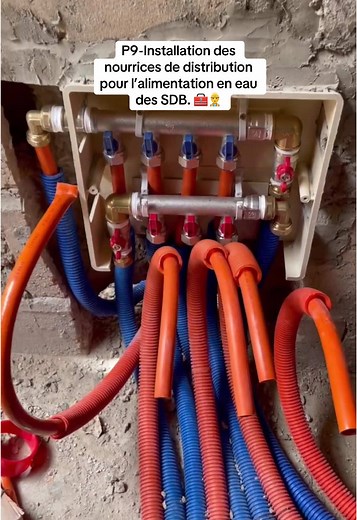 P9-Installation des nourrices de distribution pour l’alimentation en eau des salle de bain. 🧰👷‍♂️ #plomberie #plombier #expertplomberie #pourtoi #work #senegalaise_tik_tok🇸🇳pourtoichallenge #dakar
