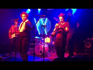 YY live at Lux 2018 - ELECTRIC BOOGIE INTRO (Snippet)