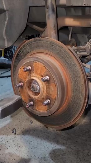 Quick coil pack check! Keeping the engine running smoothly. 🚗✨ #CarMaintenance #carrepair #enginecare #diymechanic #ignitioncoil #autorepair #carlovers #mechanicslife #carenthusiast #automaintenance #fixit #handson #carservice #enginecheck #vehiclecare #carsafety | Snickerker