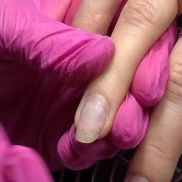 How to Push Back Cuticles Like a Pro