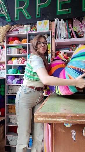 BEFORE & AFTER 😍 the biggest Pom Pom I’ve ever made and probably ever will make 😂 A bit of a backstory - at the beginning of this year I wanted to set myself a challenge. Add to this mega mega pom pom frame everyday until it was finished while documenting it on social media. Well along the way as the project gained more and more attention I decided to use this opportunity to create a fundraiser! I decided on Huntingtons Disease Association which uses funds to look for a cure for this awful dis