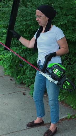 Less noise. More power. 💚 The Greenworks Hedge Trimmer is built to outperform gas — delivering the clean cuts, smooth lines, and quiet confidence every yard deserves. 🌱⚡ 👉 Ready to see what clean power can do for your yard? Try the better way to trim today at https://vist.ly/45s9m #GreenworksTools #LifePowered #HedgeTrimmer #CleanPower #CordlessPower #BetterThanGas #QuietPower #EcoFriendlyTools #YardGoals #GardenCare #TrimmingMadeEasy #SustainableYardCare #ProResults #LandscapingLife #GardenD