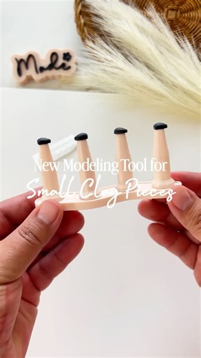 Made Cutters | Polymer Clay Studio ✨ on Instagram: "Yesss, I’m so excited to share our new tool 🙈🩷 The Modeling Tool for Small Polymer Clay Pieces, designed especially for small pieces like studs. The last time I worked on small pieces using our larger modeling tool, I did struggle a little. But with this smaller size, everything flows so much better. I can model small pieces perfectly, with more control and way less effort 🤍 And of course, I had to tell you that it’s alr