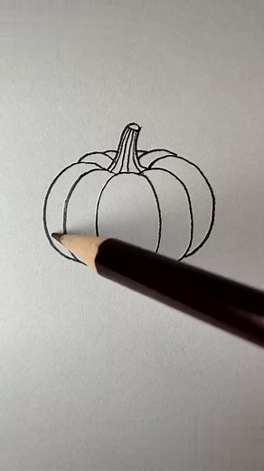 Step-by-Step Pumpkin Drawing Tutorial for Beginners