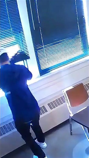 Handcuffed Suspect on the Run! ⚡