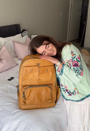 Camera Bag Review: Grizzly Leather's Handcrafted Quality