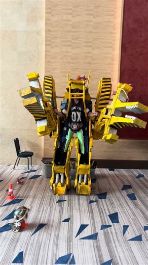 Our Aliens Caterpillar P–5000 Power Loader at Spooky Empire 2025