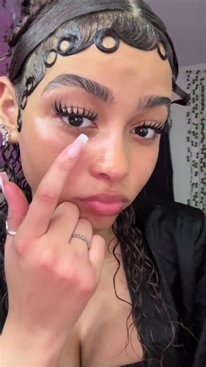 Tutorial de pestañas para mis bratz 💋#junibelle💋 #viral #tutorialdepestañas