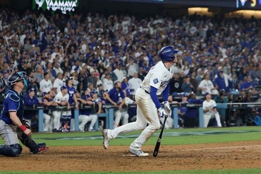 Plaschke: Freddie Freeman's walk-off encore might've propelled Dodgers to another World Series title