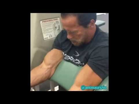 Arnold Schwarzenegger: Terminator Genesis (T5) Bicep Training! (2013)
