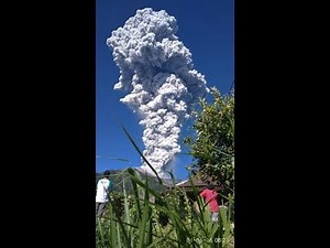 GUNUNG MERAPI MELETUS || JUMAT, 1 JUNI 2018