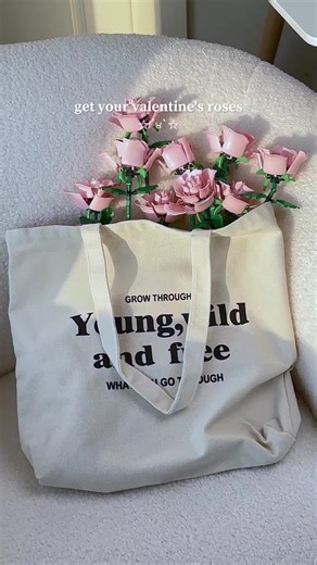 Express your love this Valentine's Day with the Rose Building Blocks set! 🌹❤️ 🔎 Search dks3995 on Temu for this amazing product! #Temu #TemuFinds #ValentinesDay #LoveIsInTheAir #DIYGifts #RomanticCrafts #GiftsFromTheHeart