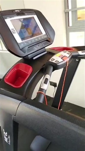 Merc v6 treadmill price ksh. 180,000 available in Nairobi
