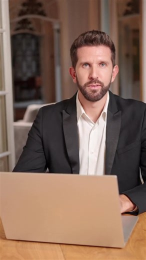 🚨 𝘿𝙑𝙏 𝙄𝙎 𝘿𝘼𝙉𝙂𝙀𝙍𝙊𝙐𝙎, 𝘼𝘾𝙏 𝙁𝘼𝙎𝙏! If one leg suddenly becomes warm, painful, swollen, or tight, it could be Deep Vein Thrombosis (DVT), a serious condition that needs urgent medical attention. Don’t ignore the signs. At Laser Vascular Center (LVC), you get immediate, expert care: ✔️ Same-day ultrasound evaluation ✔️ Real vascular specialists guiding your next steps ✔️ A clear, effective treatment plan DVT is time-sensitive. Trust the experts. Trust LVC. Experiencing DVT symptom