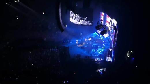 QUEEN & ADAM LAMBERT (QAL) - RHAPSODY TOUR - O2 ARENA - SEVEN SEAS OF RHYE/HAMMER TO FALL 6:39 -Live At o2 Arena, London 21St June 2022 (credit to Ki55andtell-YouTube) | I love Queen forever