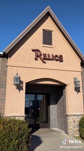 Discover Hidden Treasures at Relics Antique Mall in Springfield, Missouri