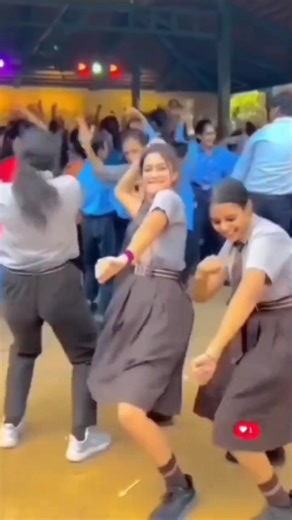 Introducing the VitaWear SmartBand, a next-generation wearable gadget 🎉