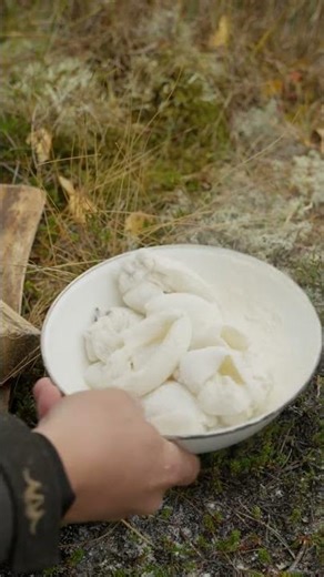 Prepped and ready for the flame. 🔥🦑#sepia #seafood #outdoorcooking #norway