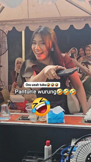 272K views · 4.5K reactions | Nikmat sehat✅️ Pantune wurung g4ra-g4ra ora usah tuku藍藍藍 #fbpro #adella #livemusic #funnymomen #lusyanajalelita | Novi Arofik | Facebook