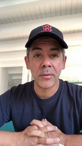 60K views · 780 reactions | Manu Payet nous offre une captation inédite de son dernier spectacle #Emmanuel, prise le 18 décembre dernier au Tampon. On espère que cela va vous plaire  A regarder sans modération ! C'est ici https://bit.ly/34wQ7k7 Rest zot kaz et pren soin de zot | CANAL+ Réunion | Facebook